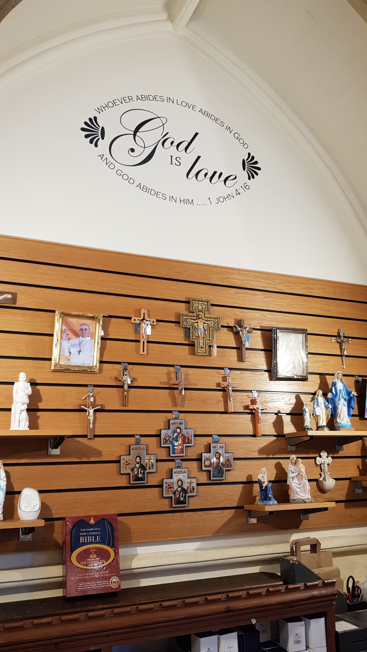 New Gift Shop – Arundel Cathedral
